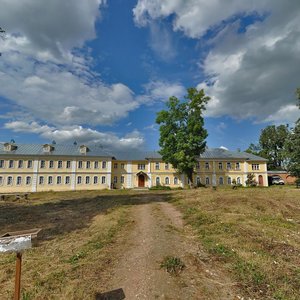 Oktyabrskaya Street, No:42В, Ugliç: Fotoğraflar