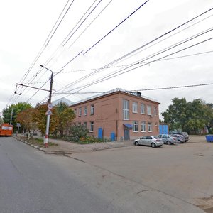 Petrovskaya Street, No:32, Engels: Fotoğraflar
