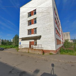 Zaschitnikov Zapolyarya Avenue, No:11, Coca: Fotoğraflar